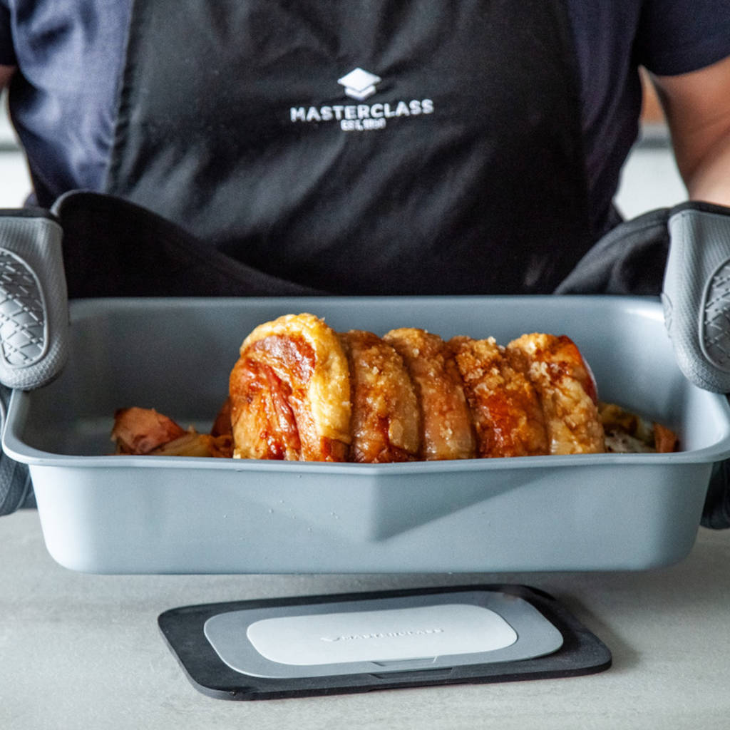 KitchenCraft Smart Ceramic Coated MasterClass Roasting Pan – Claudia&Julia