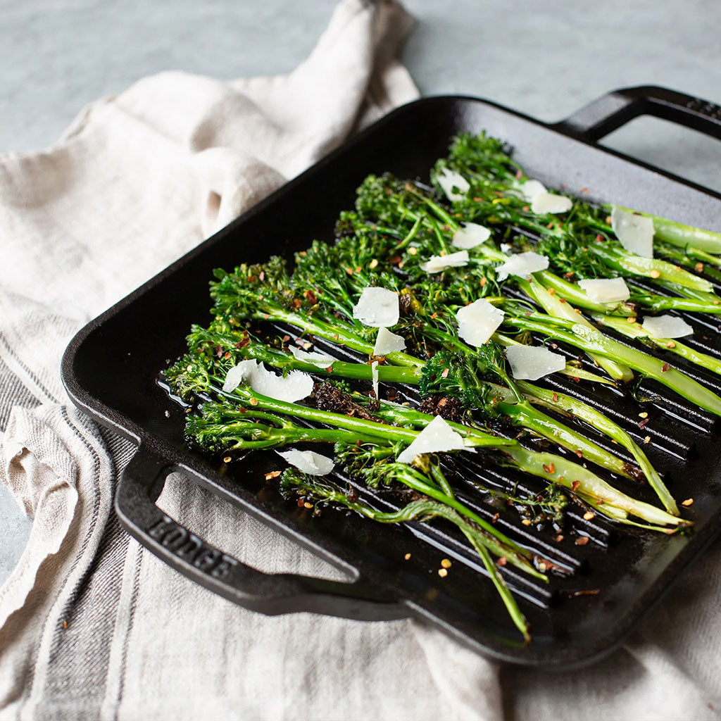 Chef Collection Lodge Square Grill Plate with Handles 28cm – Claudia&Julia