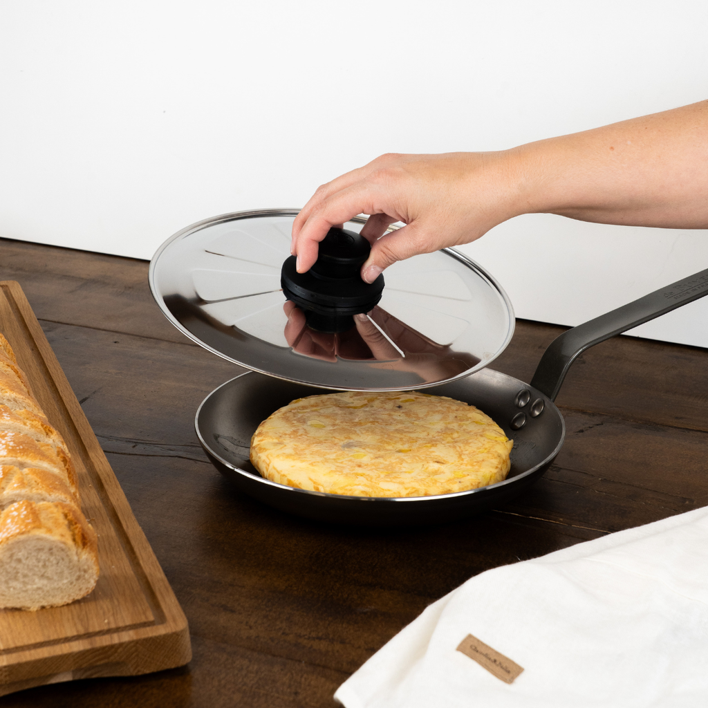 Tapa para voltear tortillas de acero inoxidable ILSA – Claudia&Julia